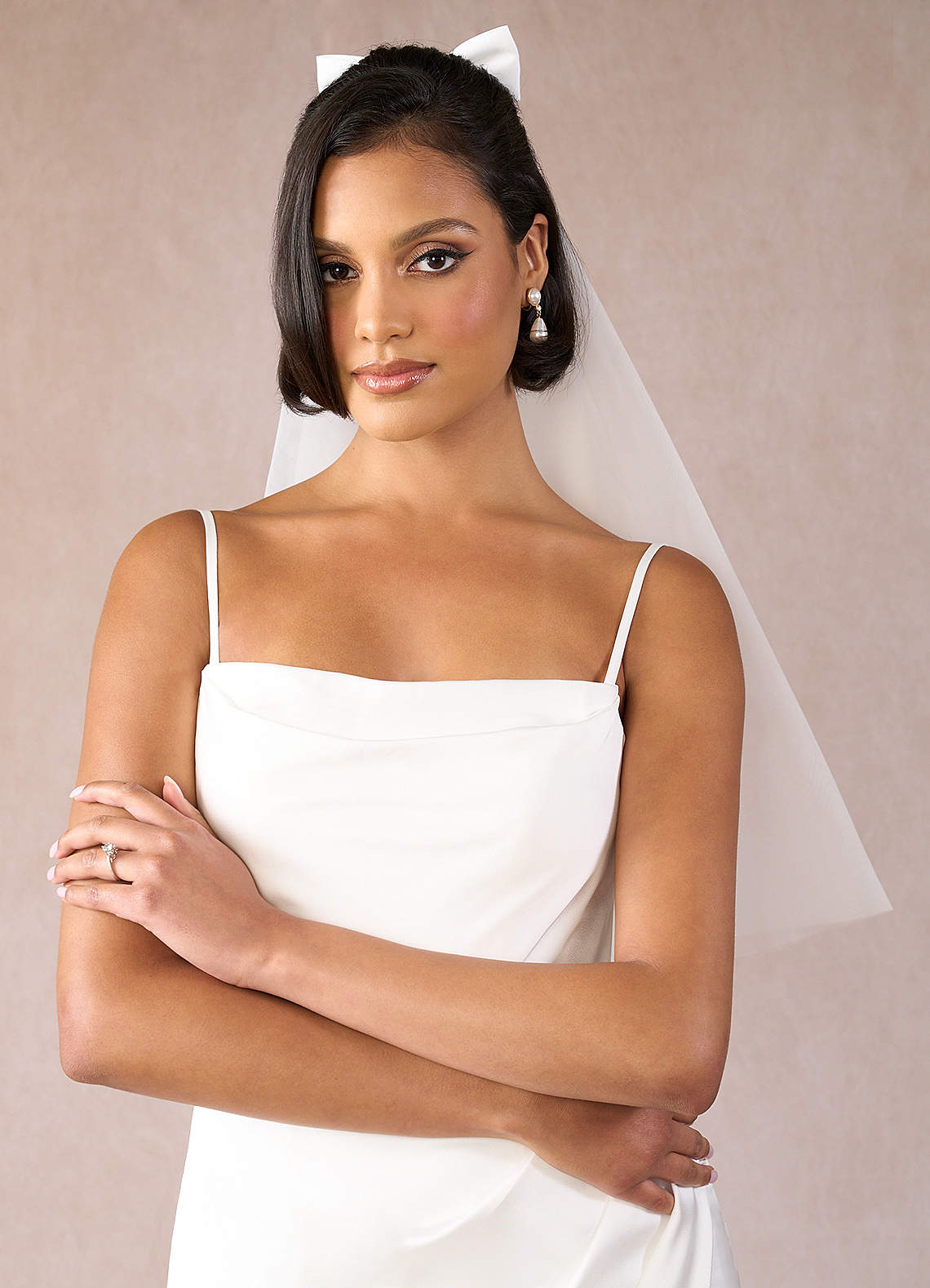 Bow Split Elbow Length Veil | Azazie