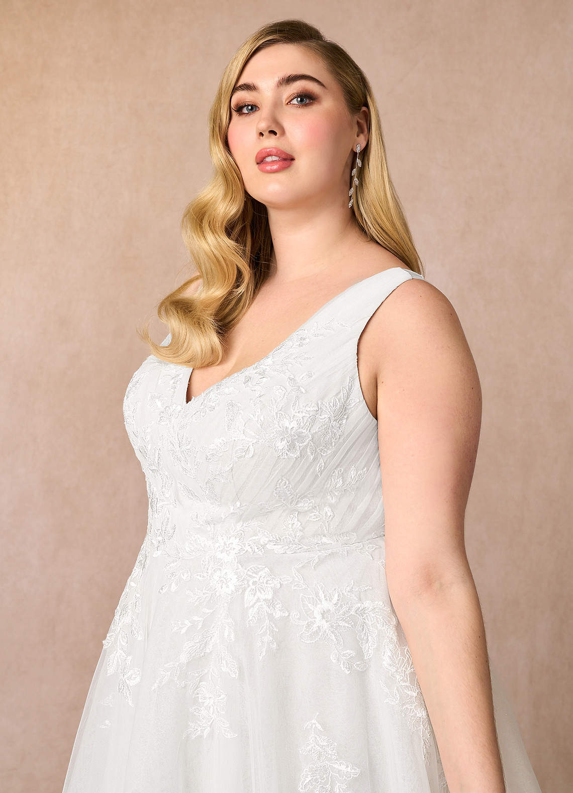 Diamond White Azazie Joie A-Line V-Neck Sequins Tulle Chapel Train ...